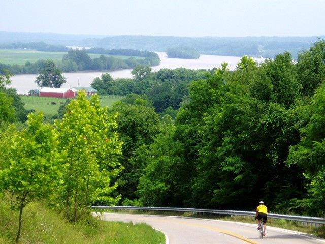 Beautiful Rabbit Hash - The Café - Square Wheels Cycling